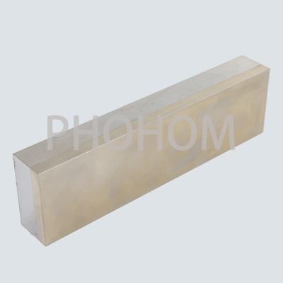 Explosive welding clad plates